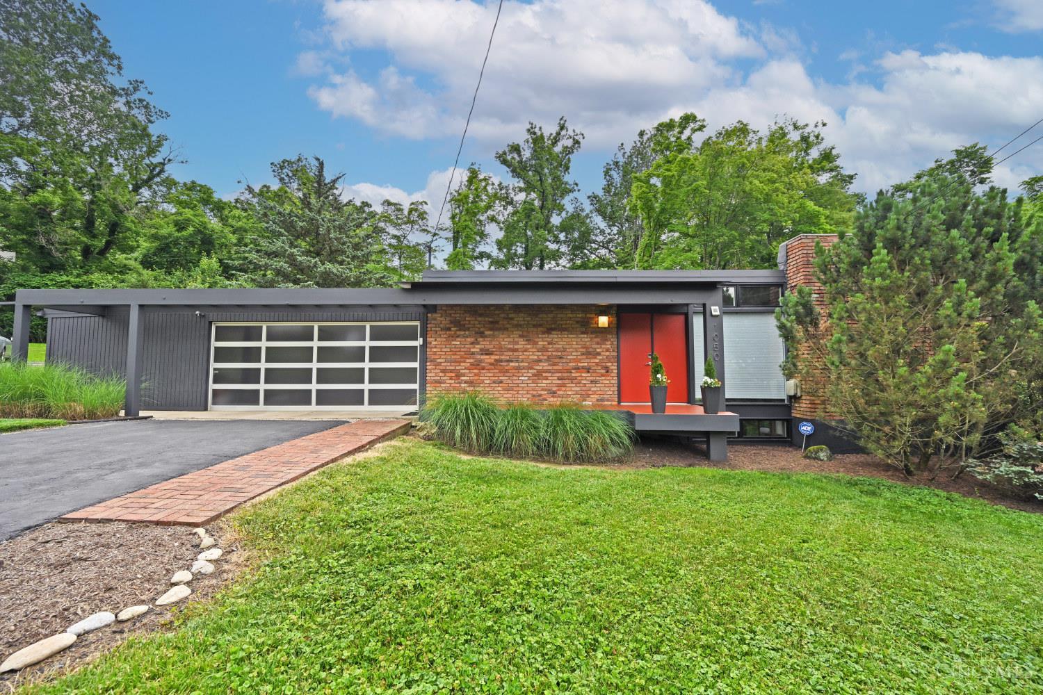 1050 Stormy Wy Anderson Twp OH 45230 - MLS# 1843799