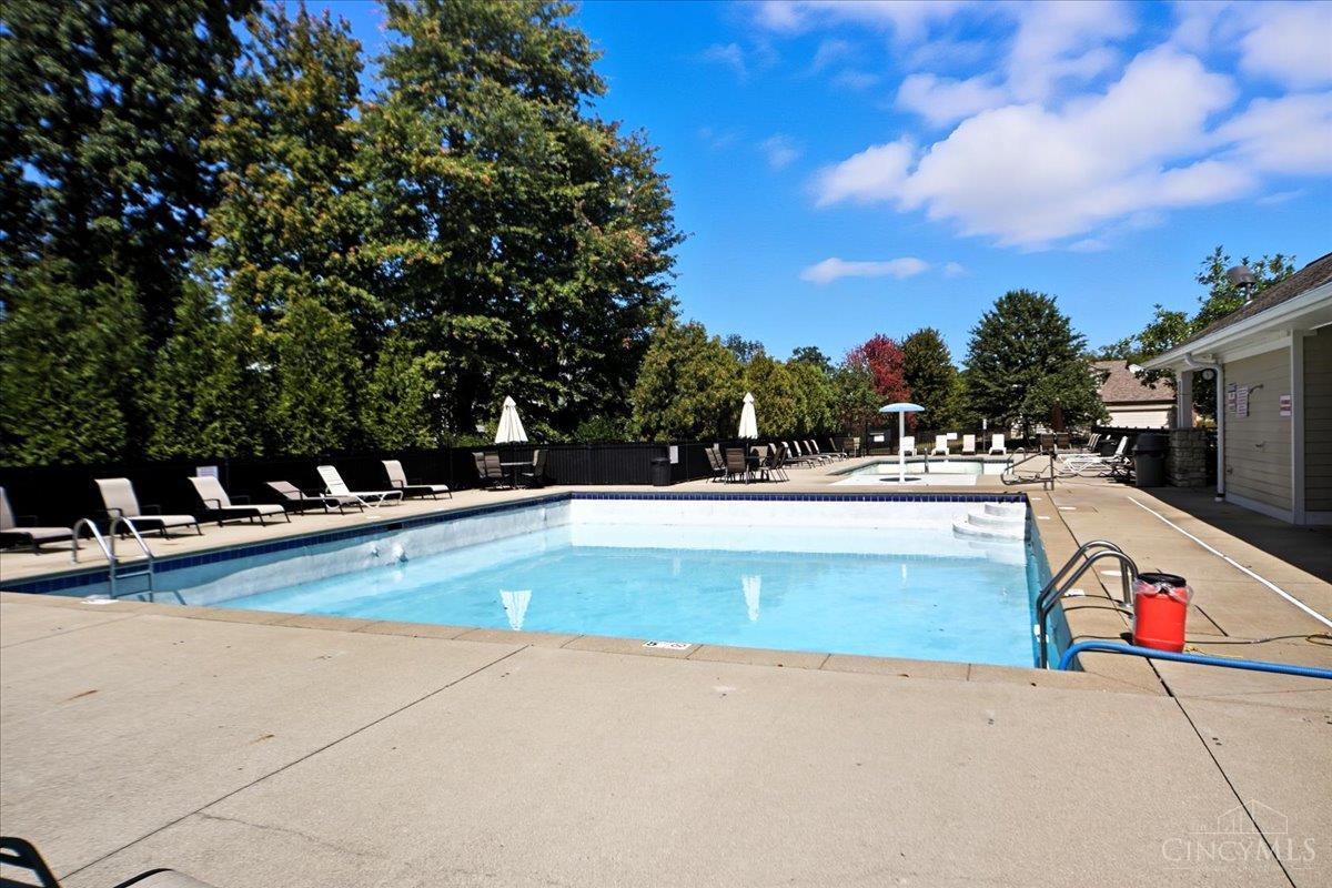 1102 Hayward Circle Miami Twp OH 45150 - MLS# 1854424