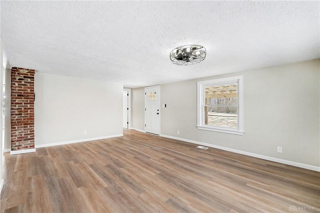 1660 Sample RD OXFORD OH 45056 - MLS# 949298