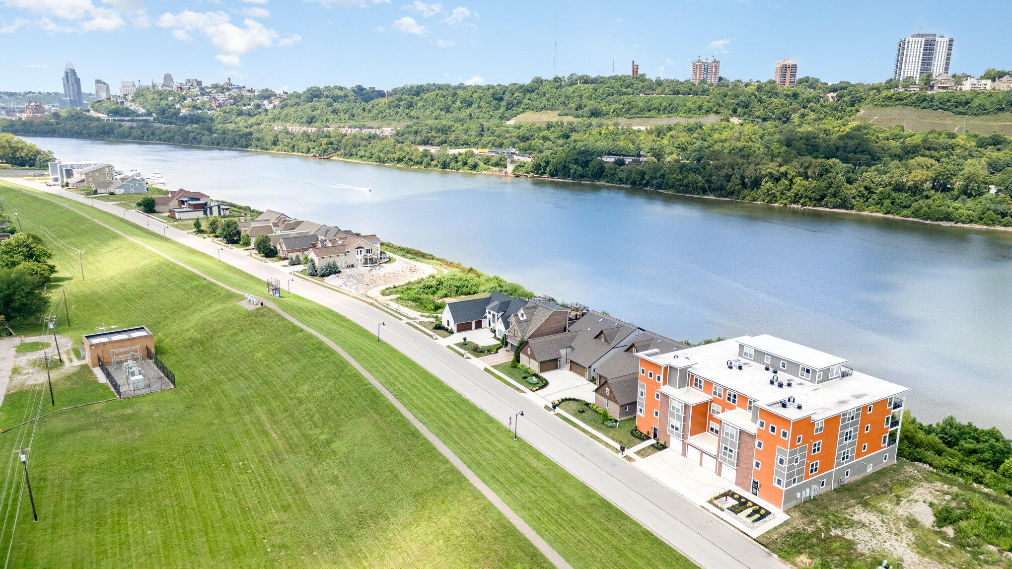 605 Manhattan Boulevard 202 Dayton KY 41074 - MLS# 635172